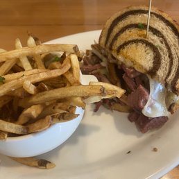 BLUE LINE SANDWICH - 211 Photos & 197 Reviews - Breakfast & Brunch ...