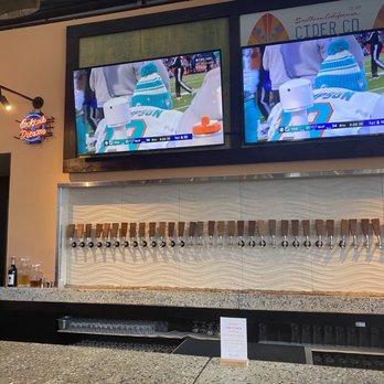 SOCAL VIBES - Updated May 2024 - 334 Photos & 259 Reviews - 17812 S ...