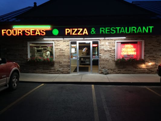 FOUR SEAS PIZZA & RESTAURANT - Updated August 2024 - 24 Photos & 37 ...