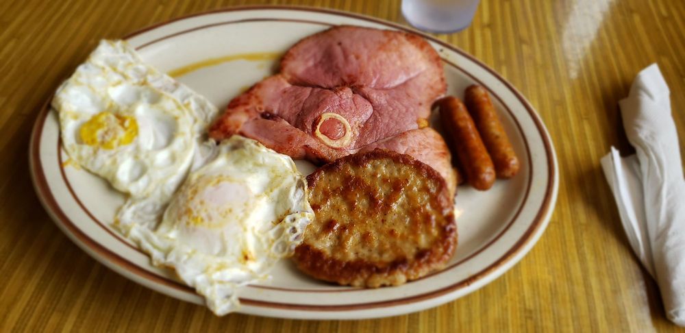 TRES CAFE - 26 Photos & 19 Reviews - 1135 Lincoln St, Galesburg, IL - Yelp