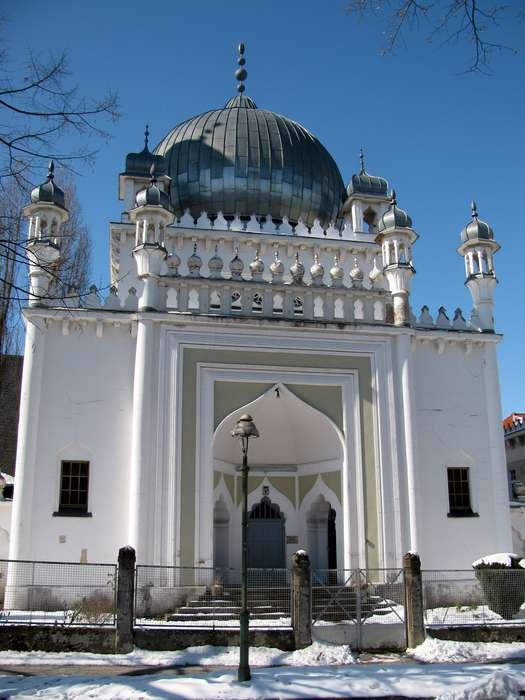 WILMERSDORFER MOSCHEE - Updated February 2025 - 11 Photos - Brienner ...