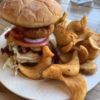 MAVERICK’S RESTAURANT - Updated December 2025 - 65 Photos & 82 Reviews ...