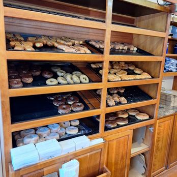 SLUYS POULSBO BAKERY - Updated January 2025 - 1082 Photos & 918 Reviews ...