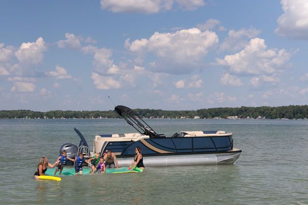 CHATLEE BOAT & MARINE - Updated January 2026 - 18 Photos & 24 Reviews ...