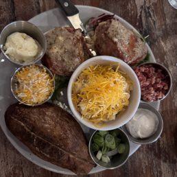 THE GIN MILL - Updated December 2025 - 174 Photos & 166 Reviews - 124 E ...