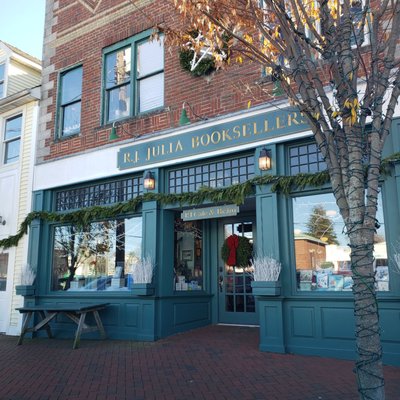 RJ CAFE AND BISTRO - Updated July 2025 - 49 Photos & 42 Reviews - 768 ...