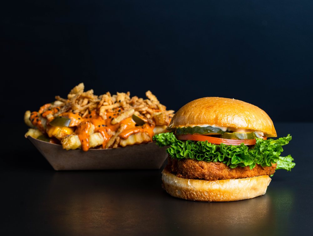 UNIQ BURGER - Updated May 2024 - 267 Photos & 155 Reviews - 7730 E ...