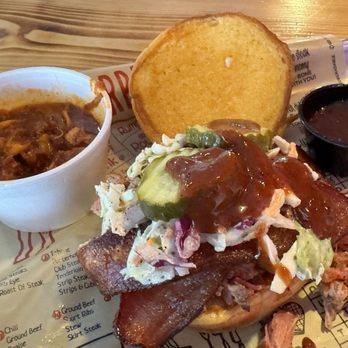 THE INKED PIG - Updated July 2025 - 120 Photos & 156 Reviews - 893 Main ...