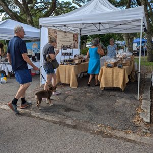 THE FRIENDLY MARKET - Updated July 2025 - 72 Photos & 60 Reviews - 205 ...