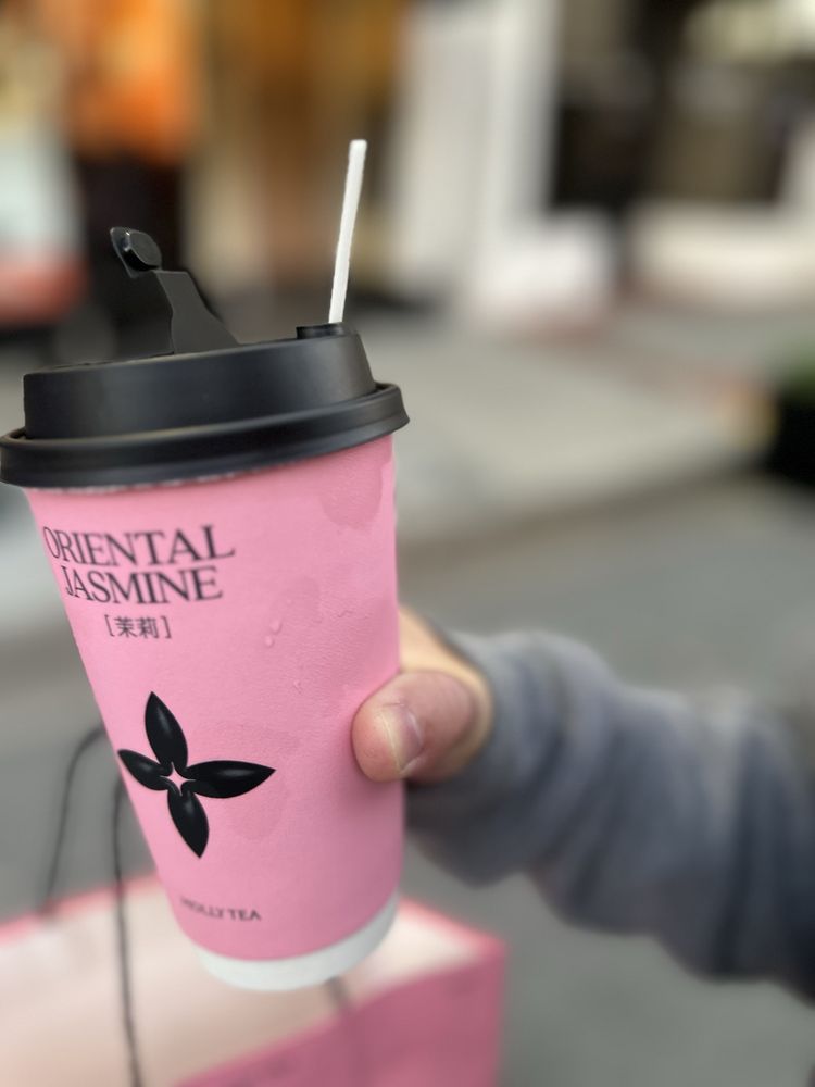Molly Tea, San Mateo | Roadtrippers