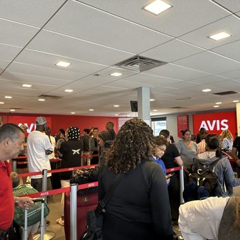 AVIS - Updated April 2025 - 412 Photos & 1795 Reviews - 5251 W 98th St ...