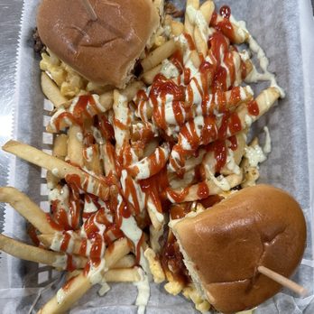 CURB SIDE BISTRO - Updated December 2025 - 36 Photos & 29 Reviews - 607 ...