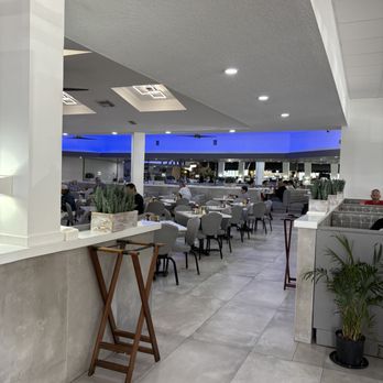 POPPIES RESTAURANT & DELI - Updated November 2025 - 394 Photos & 439 ...