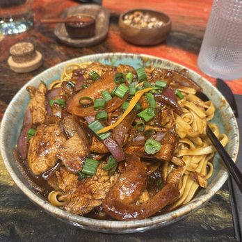 THE RED LLAMA - Updated April 2025 - 174 Photos & 141 Reviews - 8331 ...