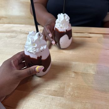 BO & VINE BURGER - Updated 05/2025 - 287 Photos & 237 Reviews - 941 ...