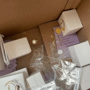 FLYING SOLO - Updated November 2025 - 54 Photos & 22 Reviews - 420 W ...