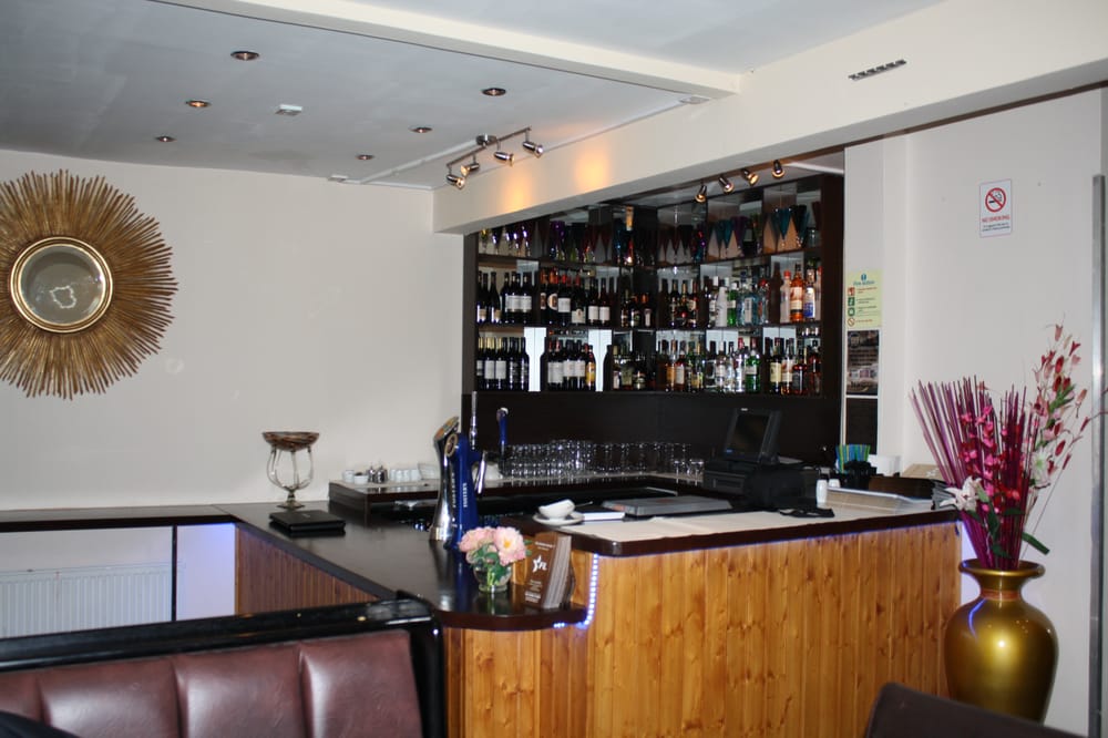 THE FRONTIER LOUNGE - Updated March 2024 - 39 Alma Street, Luton ...