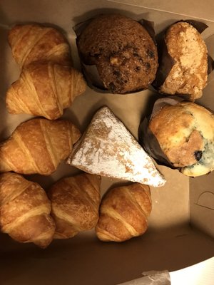 WOODSIDE BAKERY & CAFE - 155 Photos & 455 Reviews - 325 Sharon Park Dr ...