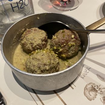 DILLA - Updated October 2025 - 218 Photos & 143 Reviews - Via Mario de ...