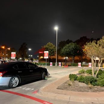 TARGET - Updated December 2025 - 45 Photos & 51 Reviews - 1629 N Town ...