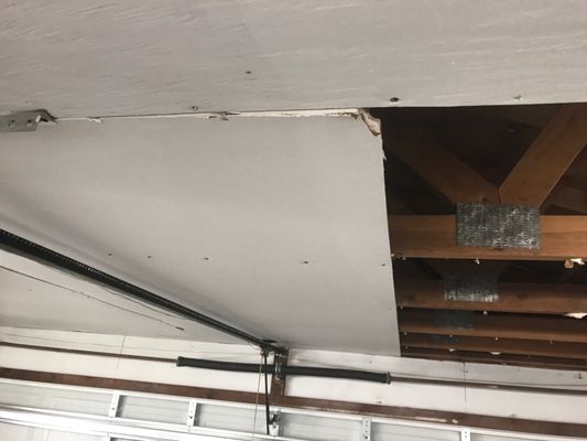 ERIC GLEATON REALTY - Updated July 2025 - 21 Photos - 102 E Nine Mile ...