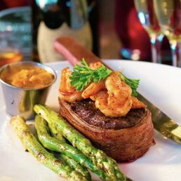 POUR BEHAVIOR - Updated May 2025 - 644 Photos & 622 Reviews - 2211 ...