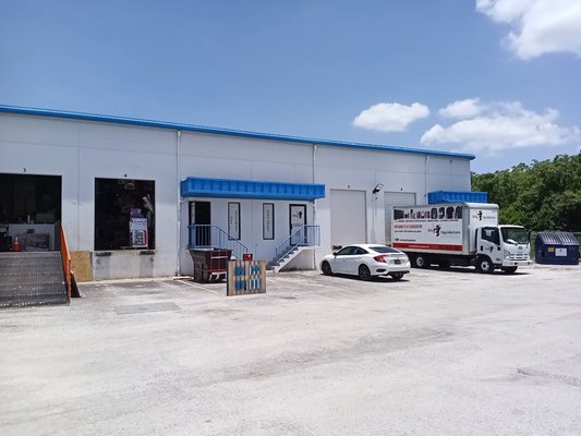 RK’S LIQUIDATION WAREHOUSE - Updated January 2026 - 11 Photos - 6810 ...