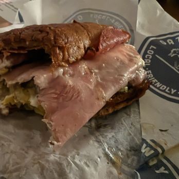 GATEWAY SUBS - Updated December 2025 - 92 Photos & 159 Reviews - 3112 ...