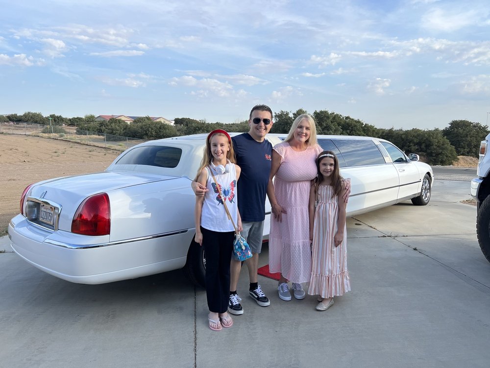 STARLIGHT LIMOUSINE - Updated October 2025 - 11 Photos & 18 Reviews ...