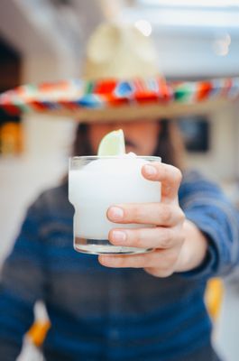 UNO MAS - Updated August 2025 - 457 Photos & 443 Reviews - 1525 Main St ...