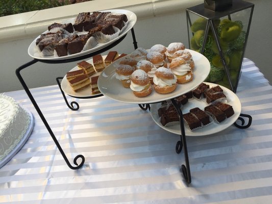 UNIVERSAL BAKERY - Updated December 2025 - 11 Reviews - 1730 S Mojave ...