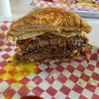BIGZ BURGER JOINT - Updated July 2024 - 214 Photos & 289 Reviews ...