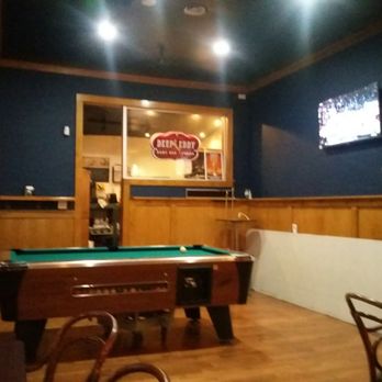 HAT TRIX BAR AND GRILL - Updated May 2024 - 27 Photos & 27 Reviews ...