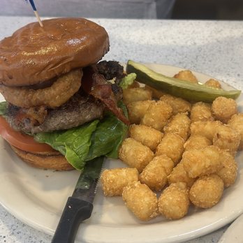 ANTIQUE ROW CAFE - Updated May 2024 - 572 Photos & 764 Reviews - 3002 ...