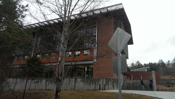 CHAPEL HILL PUBLIC LIBRARY - Updated October 2025 - 16 Photos & 29 ...