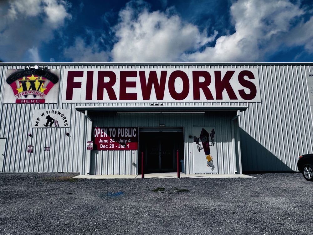 MR. W FIREWORKS - Updated July 2025 - 13 Photos - 6761 Walzem Rd, San ...