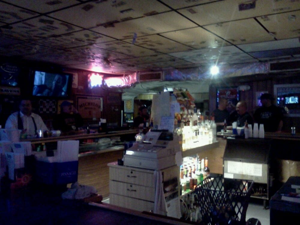 SKIP’S TAVERN - Updated October 2025 - 520 Middle River Rd, Middle ...