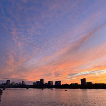 TAVERN ON THE FALLS - Updated December 2025 - 30 Photos & 22 Reviews ...