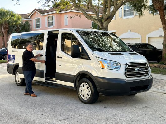 MTM SHUTTLES - Updated July 2025 - 13 Photos - Fort Lauderdale, Florida ...