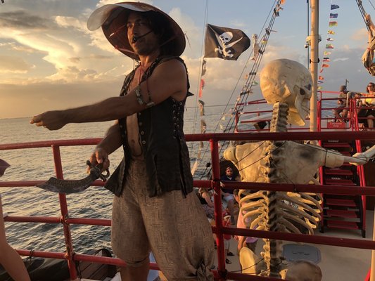 SALTY SAM’S PIRATE CRUISES - 37 Reviews & 98 Photos - 2500 Main St ...