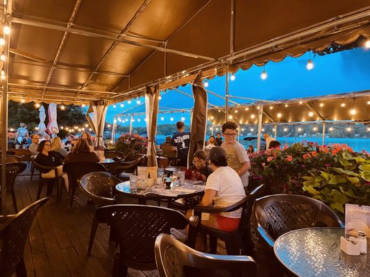 THE DOCKSIDER RESTAURANT - Updated October 2025 - 181 Photos & 215 ...