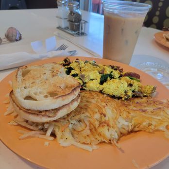 SCRAMBLE, A BREAKFAST & LUNCH JOINT - Updated March 2025 - 332 Photos ...