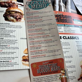 SICKIES GARAGE BURGERS & BREWS - Updated December 2024 - 633 Photos ...