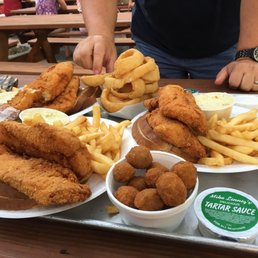 MIKE LINNIG’S RESTAURANT - Updated December 2025 - 347 Photos & 454 ...