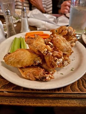 TWO FOOLS TAVERN - Updated December 2025 - 767 Photos & 806 Reviews ...