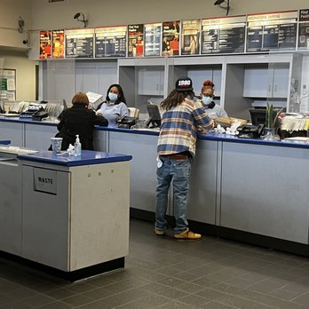 USPS - Updated August 2024 - 40 Photos & 302 Reviews - 11270 Exposition ...