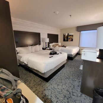 HAMPTON INN DURANGO - Updated December 2025 - 172 Photos & 71 Reviews ...