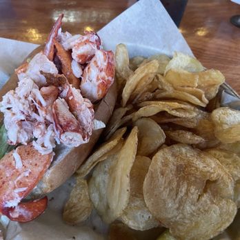 THE RED ROOSTER BAR & GRILL - Updated October 2025 - 153 Photos & 259 ...