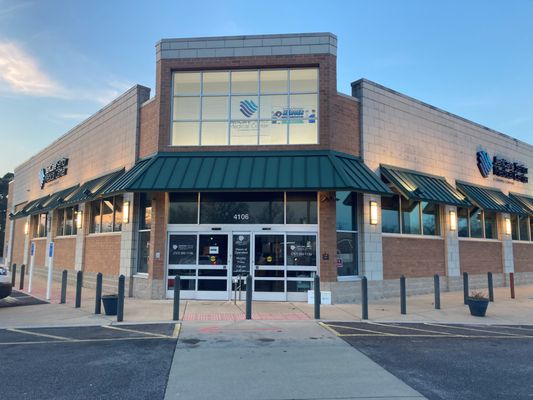 JENCARE SENIOR MEDICAL CENTER - Updated August 2025 - 4106 Portsmouth ...