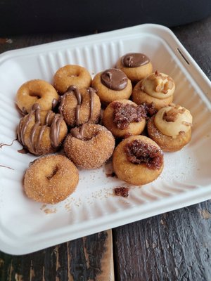 PIP’S ORIGINAL DOUGHNUTS & CHAI - 4278 Photos & 2890 Reviews - 4759 NE ...